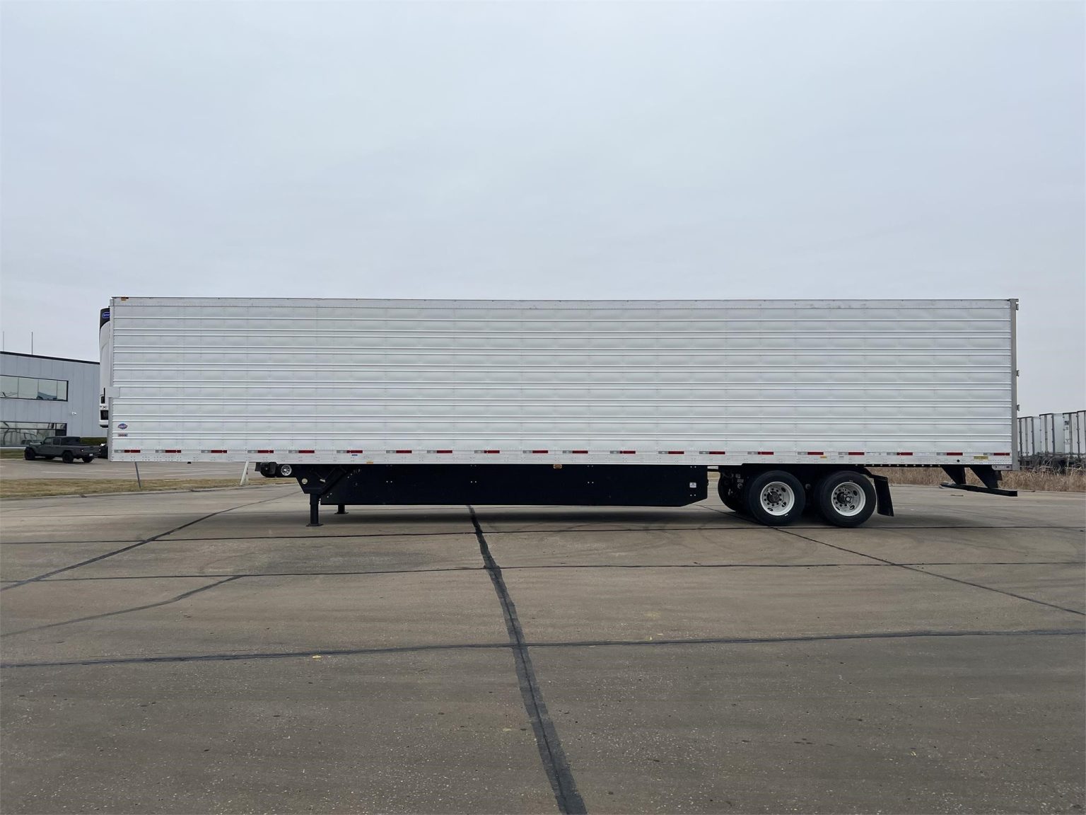 2024 UTILITY 3000R REEFER WITH FLAT FLOORS - Craftsmen Utility Trailer